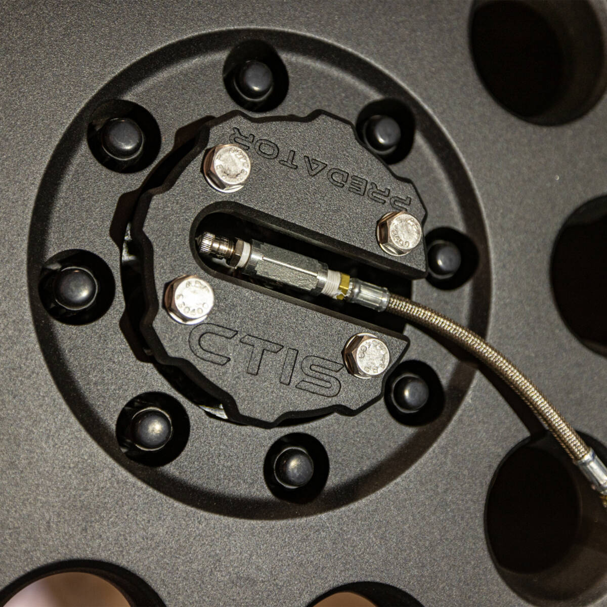 CTIS CENTER CAP GEAR STYLE KIT - Predator Inc: Hummer Duramax ...