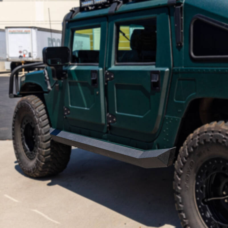 Predator Inc: Hummer H1 Heavy Duty Rocker Panel Protection