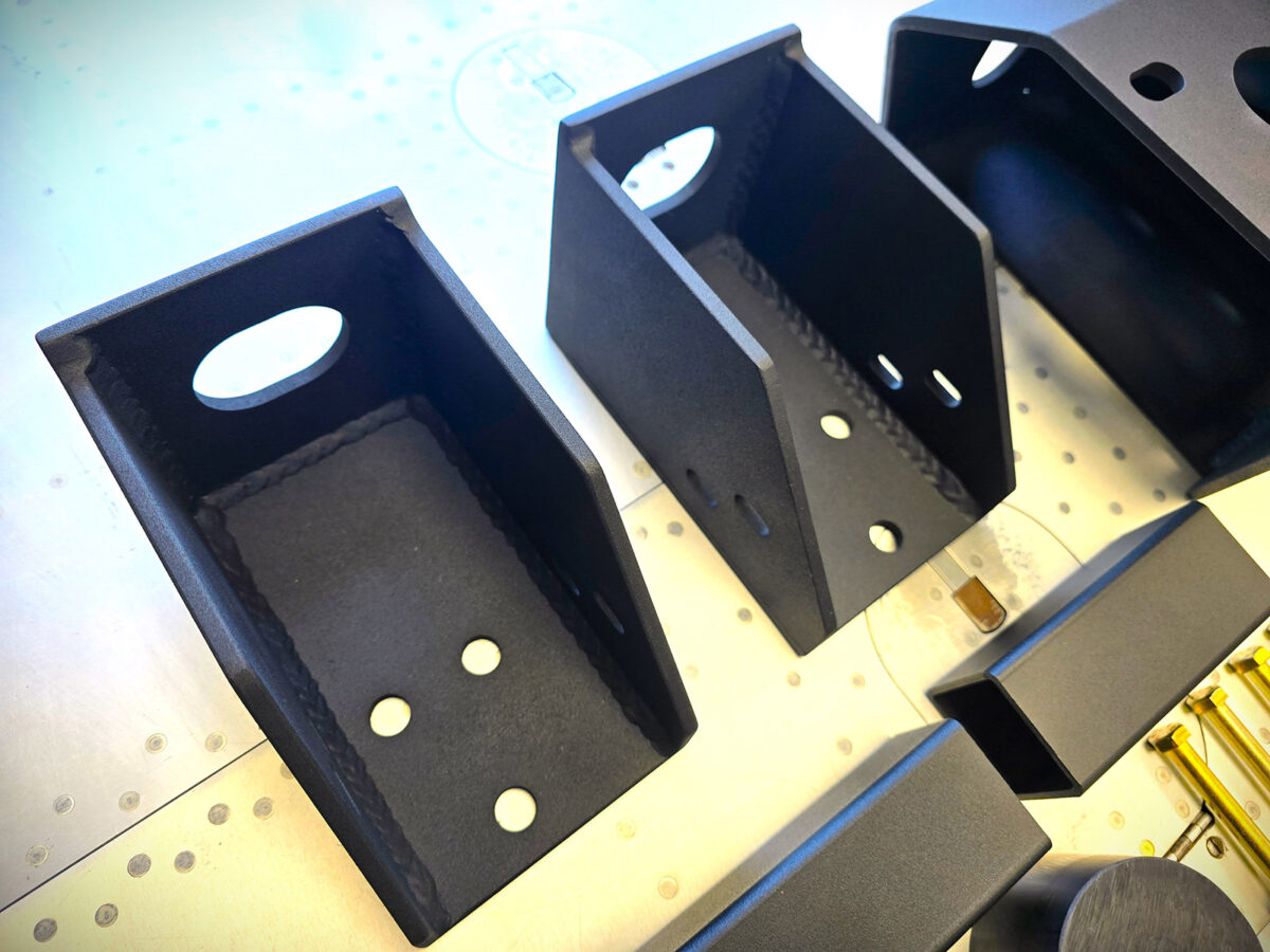 Frame Mounted Lift Kit - Predator Inc: Hummer Duramax Conversions ...